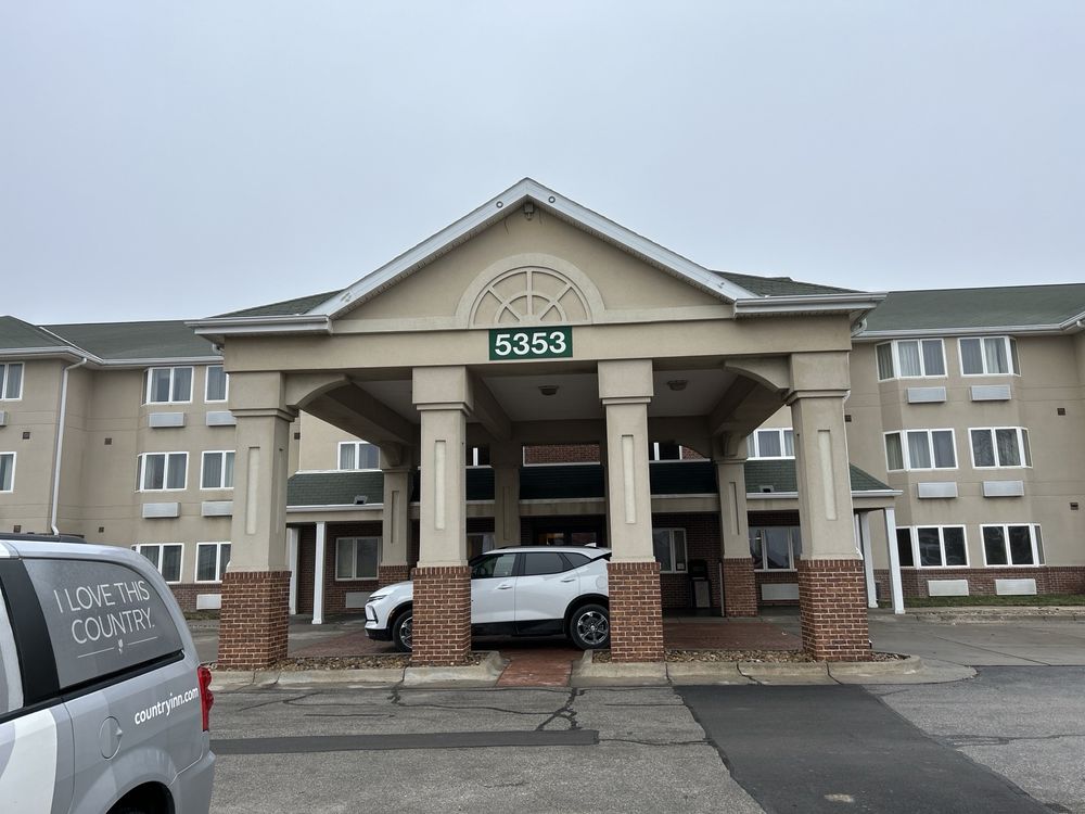 COUNTRY INN & SUITES BY RADISSON, LINCOLN NORTH HOTEL & CONF CTR ...