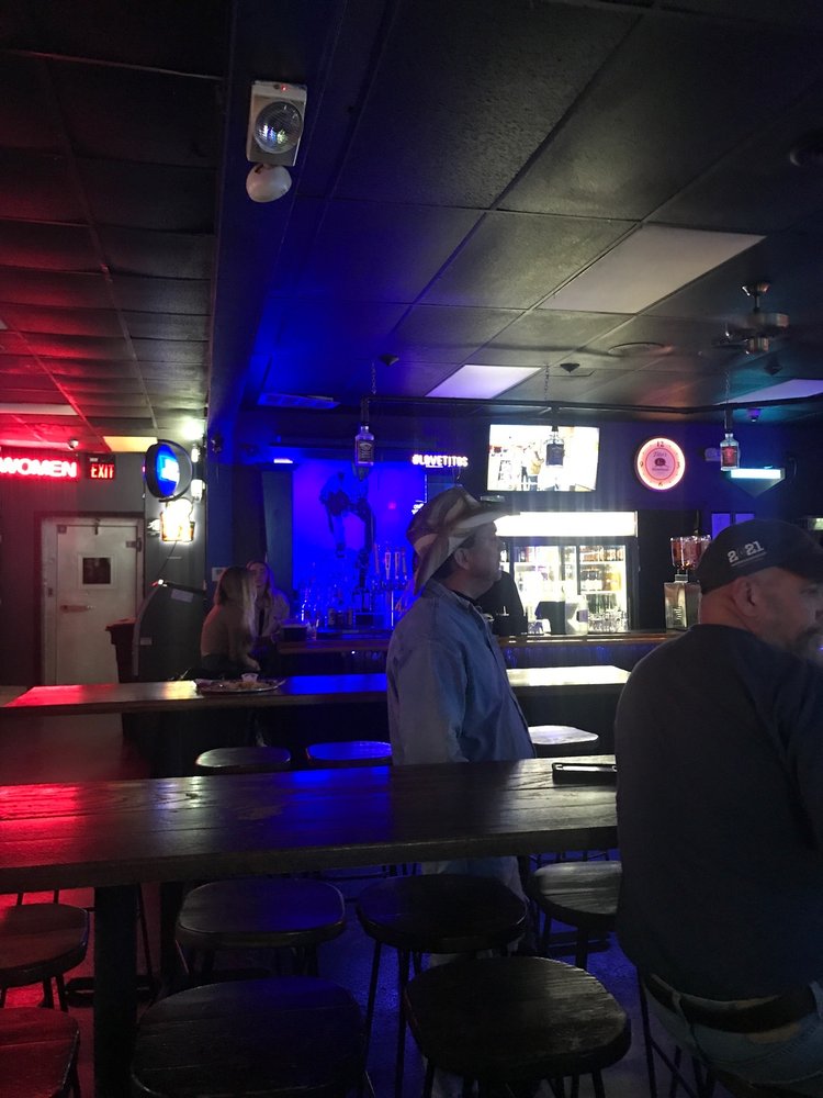 FRIEND’S KARAOKE PUB - Updated December 2024 - 27 Photos & 19 Reviews ...