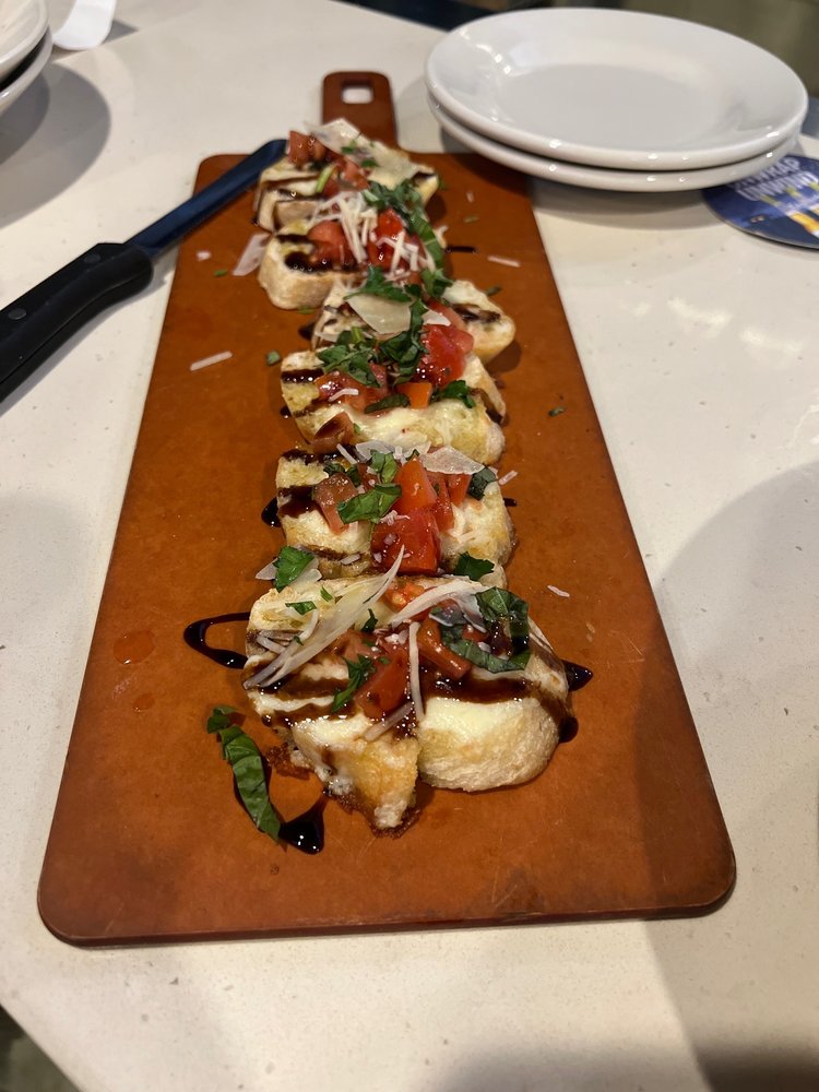 OLD CHICAGO PIZZA + TAPROOM - Updated January 2026 - 80 Photos & 92 ...