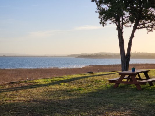 WILLOW POINT RESORT - Updated November 2025 - 62 Photos & 24 Reviews - 427 Ellison, Buchanan Dam ...