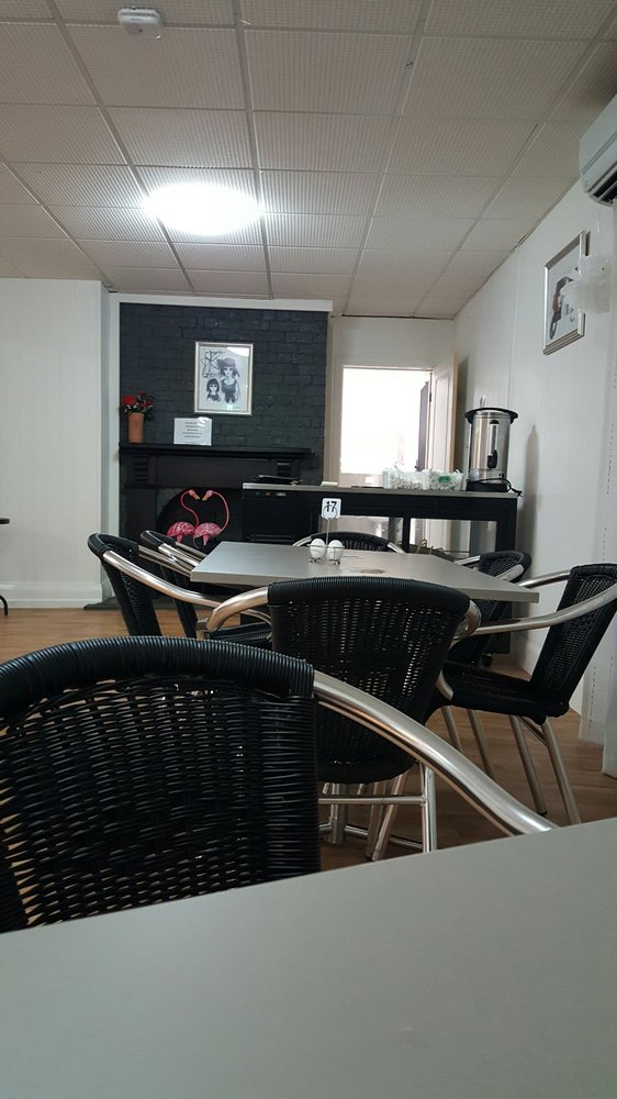 COMMERCIAL HOTEL - Herbert St, Allora Queensland, Australia - Hotels ...