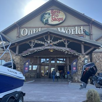 BASS PRO SHOPS - Updated December 2024 - 646 Photos & 381 Reviews ...
