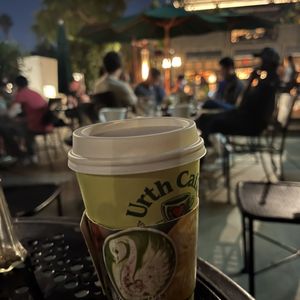URTH CAFFÉ- MELROSE - 3379 Photos & 3186 Reviews - 8565 Melrose Ave, West Hollywood, California ...