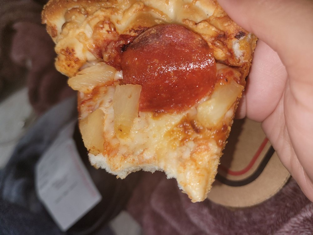 PIZZA HUT - Updated July 2025 - 33 Photos & 84 Reviews - 153 E Compton ...