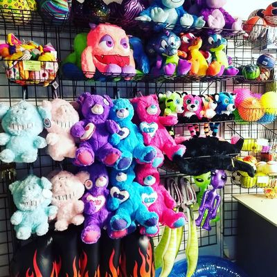 THE FUN WAREHOUSE - 18 Photos - 222 Chapel Dr, Camillus, NY - Yelp