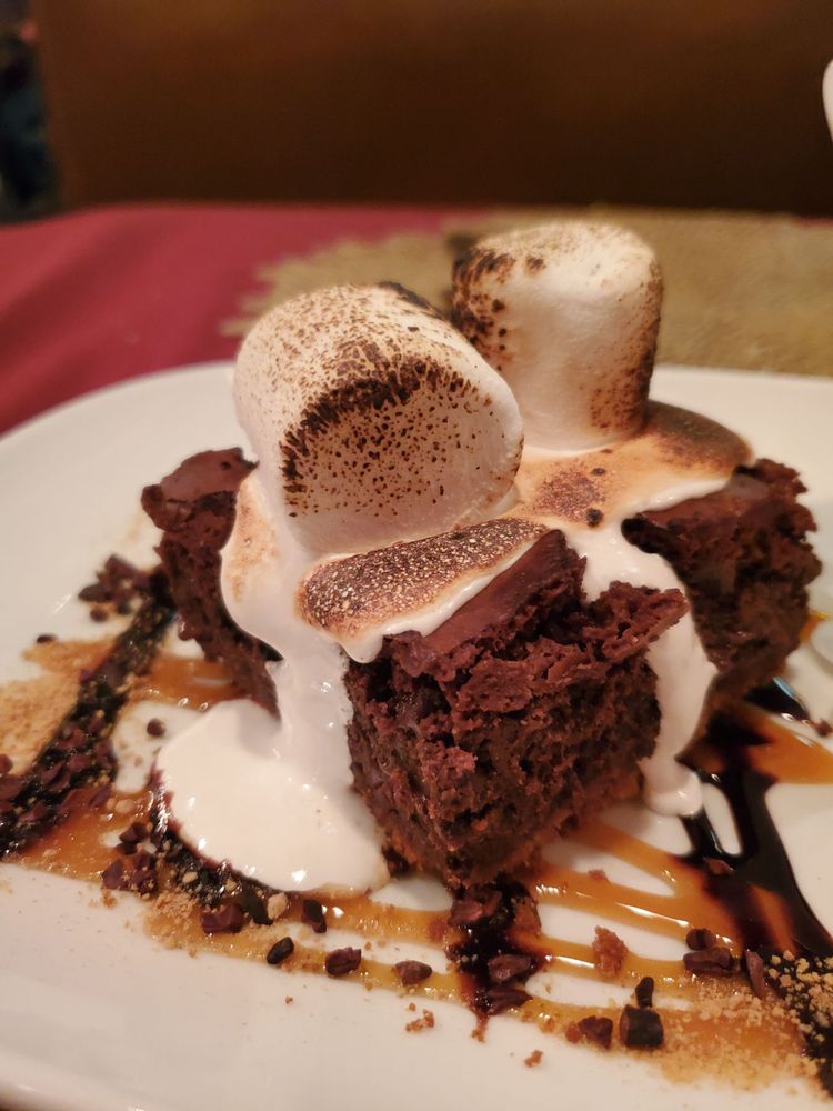 CROSSROADS SALOON AND STEAKHOUSE - 315 Photos & 566 Reviews - 305 W ...