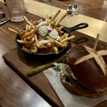 TORO - Updated January 2025 - 681 Photos & 298 Reviews - 150 Clayton Ln ...