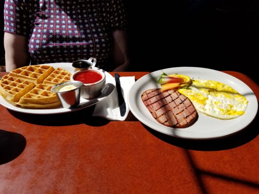 GATOR’S SPORTS BAR & GRILL - 105 Photos & 192 Reviews - 21609 84th Ave ...