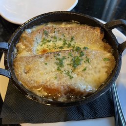 OLDE DOMINION TAVERN - Updated December 2025 - 77 Photos & 66 Reviews ...