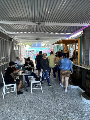 LOS TRAILERS - Updated July 2025 - 27 Photos - Calle de Barbosa S/N ...