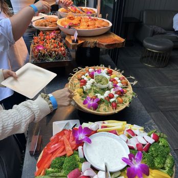 VERSA - Updated December 2025 - 459 Photos & 317 Reviews - 218 W 35th ...