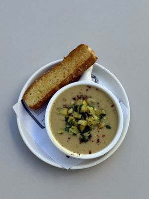 LUCERNA - Updated December 2025 - 1201 Eastlake Ave E, Seattle ...