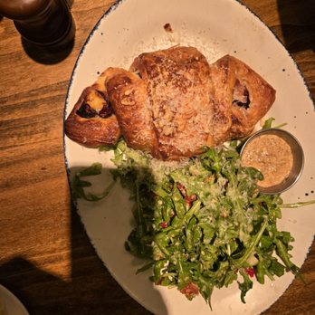 BEATRIX - STREETERVILLE - Updated March 2025 - 1679 Photos & 1393 ...