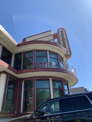 LANDMARK DINER - Updated May 2025 - 284 Photos & 453 Reviews - 1027 ...