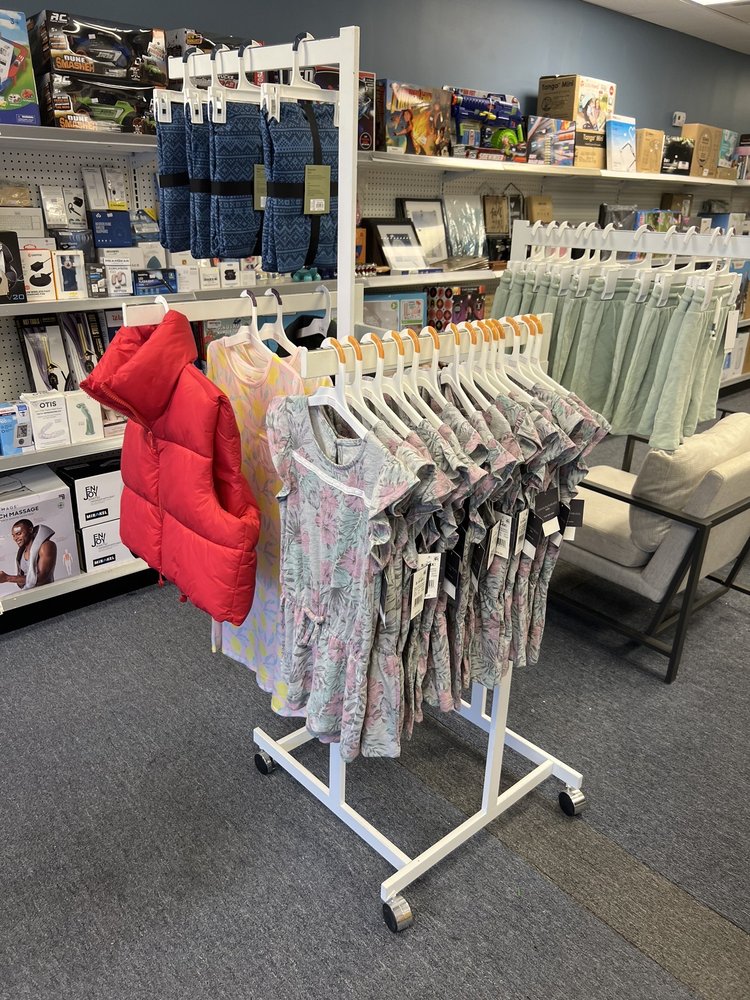 JAX BARGAIN CENTER - Updated October 2025 - 274 Photos - 5285 Shad Rd ...