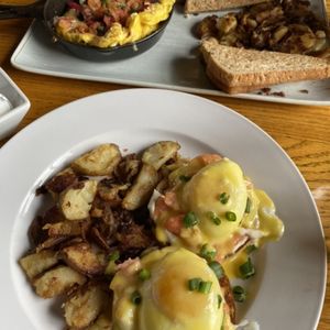 OVER EASY AT THE DEPOT - 212 Photos & 204 Reviews - 152 Franklin Ave ...