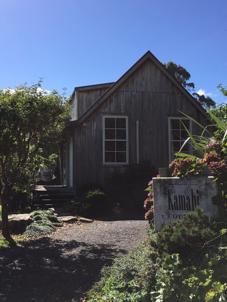 KAMAHI COTTAGE B&B - Updated September 2024 - 137 Okere Rd, Rotorua ...