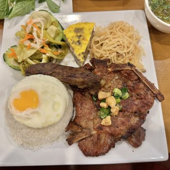 PHO VH - Updated April 2025 - 158 Photos & 92 Reviews - 18041 Magnolia ...