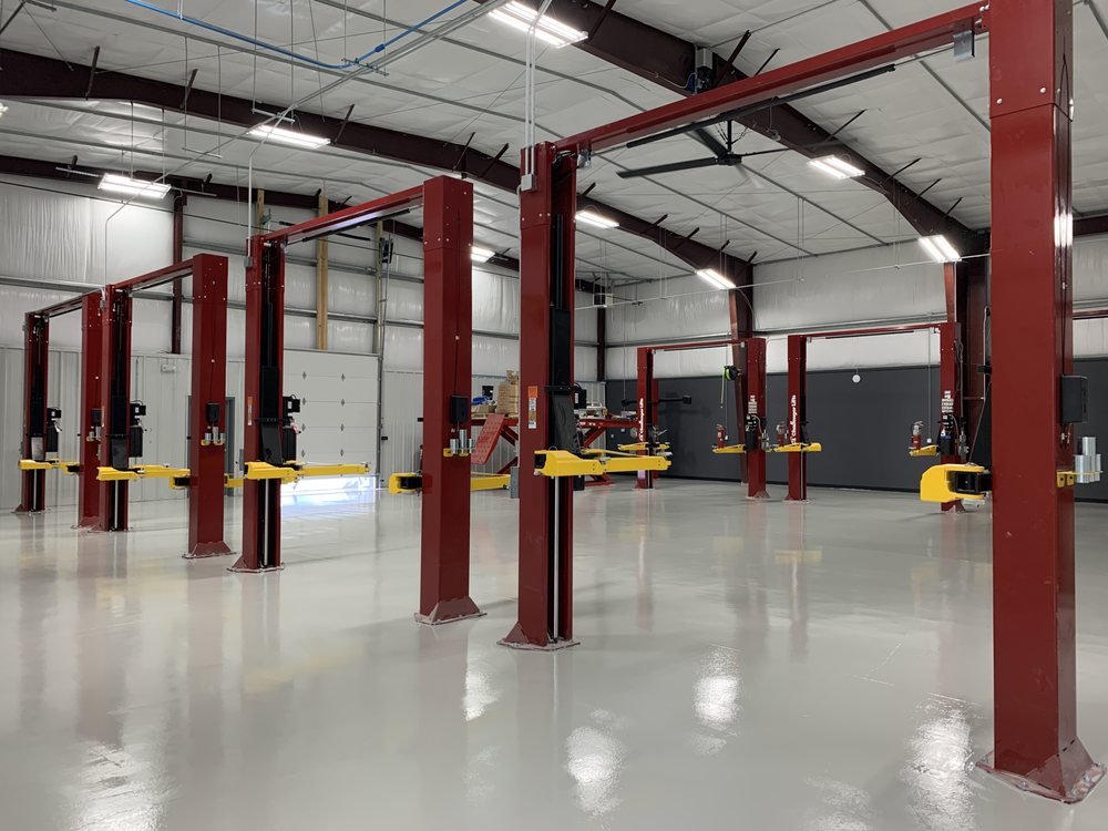 MOORE AUTOMOTIVE - 21 Photos & 35 Reviews - 13255 University Blvd ...