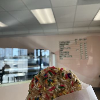 TWEE COFFEE - Updated July 2024 - 320 Photos & 344 Reviews - 9344 ...