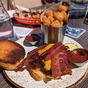 RED COW ROCHESTER - 66 Photos & 70 Reviews - 217 14th Ave SW, Rochester ...