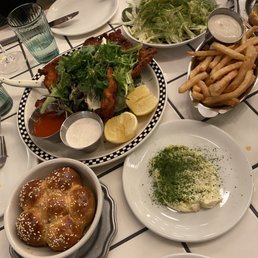 MIDDLE CHILD CLUBHOUSE - Updated February 2025 - 833 Photos & 303 ...