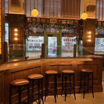 LE SUPRÊME - Updated April 2024 - 295 Photos & 116 Reviews - 1265 ...