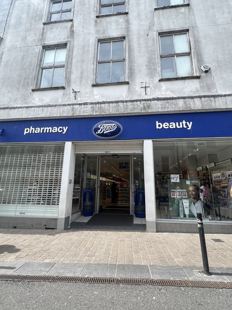 BOOTS THE CHEMIST - Updated January 2025 - 35 Shop St, Galway, Republic ...