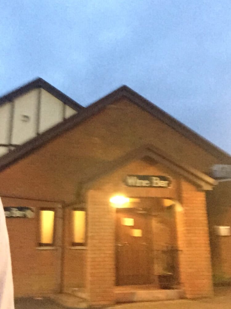 BRAESIDE BAR & RESTAURANT - 221 Orritor Road, Cookstown, United Kingdom ...