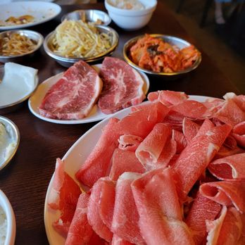 CASTLE BBQ - Updated July 2025 - 1027 Photos & 1701 Reviews - 473 N ...