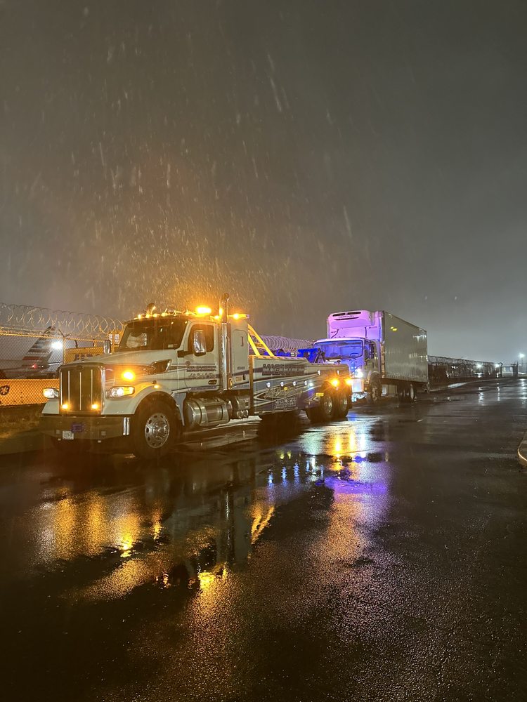 MACARTHUR AUTO BODY & TOWING - Updated December 2025 - 14 Photos - 170 ...