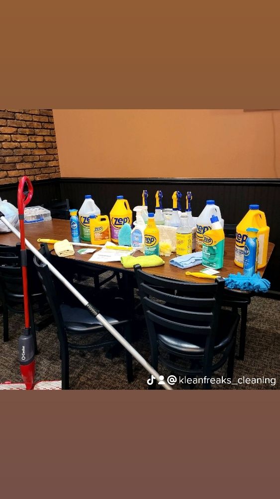 KLEAN FREAKS CLEANING - 20 Photos - 4417 South Wayne Ave, Fort Wayne, Indiana - Home Cleaning ...