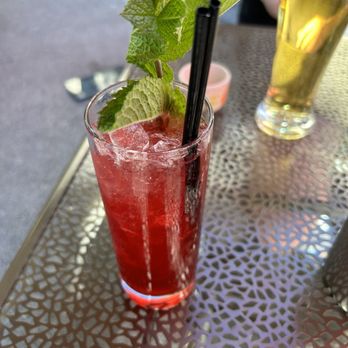 MEE SEN THAI EATERY - Updated August 2024 - 609 Photos & 548 Reviews ...