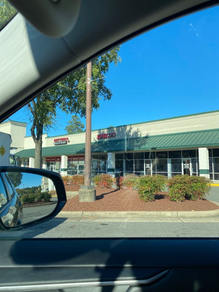 SUPERCUTS - Updated October 2025 - 12 Towne Centre Way, Hampton ...