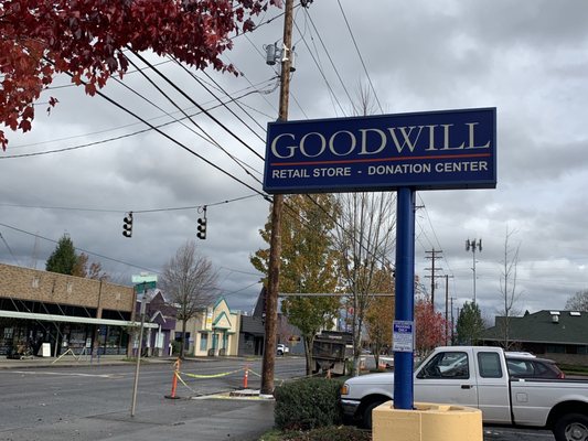GOODWILL INDUSTRIES OF THE COLUMBIA WILLAMETTE - Updated October 2025 ...
