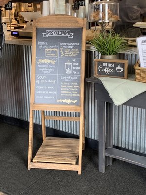 NORTH MAIN CAFE - 44 Photos & 38 Reviews - 108 N Main St, Mount Vernon ...