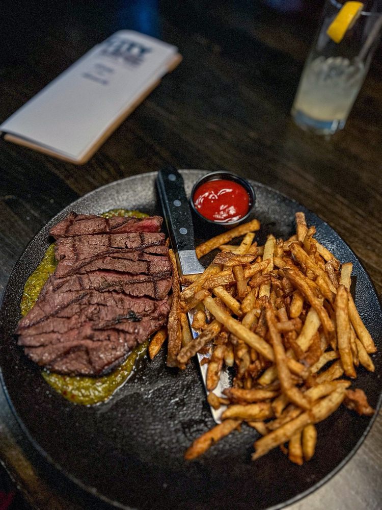 CITY LINE BAR AND GRILL - Updated January 2026 - 384 Photos & 428 ...