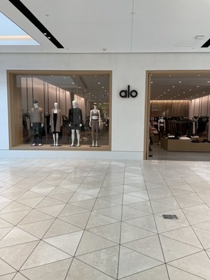 ALO - Updated December 2025 - 33 Reviews - 2855 Stevens Creek Blvd ...