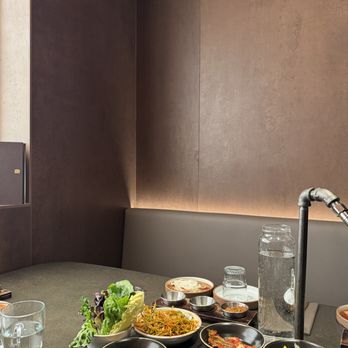 NUBIANI - Updated May 2025 - 92 Photos & 35 Reviews - 243 E 58th St ...