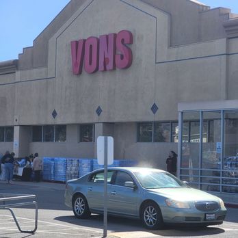 VONS - Updated December 2025 - 45 Photos & 47 Reviews - 576 W Main St ...