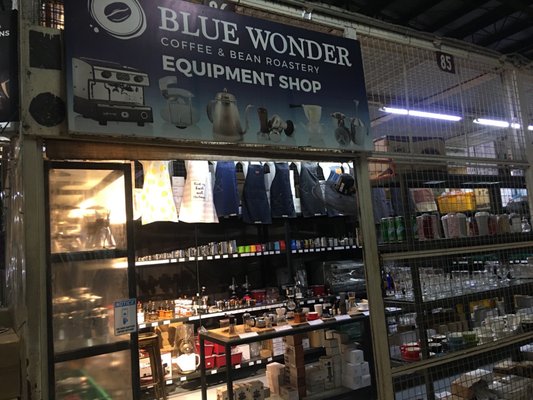 BLUE WONDER COFFEE AND BEAN ROASTERY - 12 Photos - Manila, Metro Manila ...