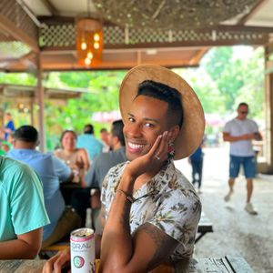 ELSEWHERE GARDEN BAR & KITCHEN - 759 Photos & 396 Reviews - 103 E Jones ...