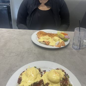 PEG’S GLORIFIED HAM N EGGS - Updated July 2024 - 254 Photos & 189 ...