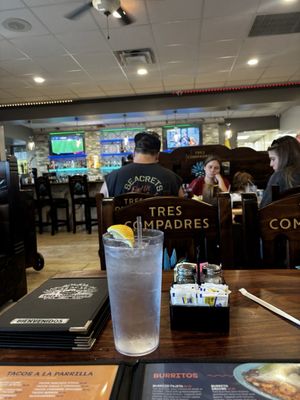 TRES COMPADRES MEX GRILL BAR - Updated January 2025 - 58 Photos & 21 ...