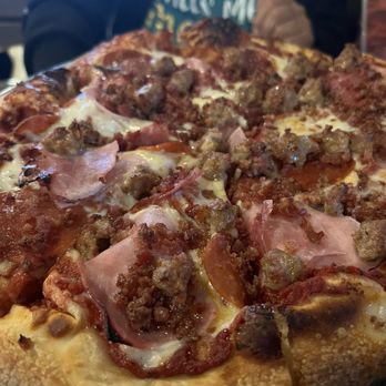 UPPER CRUST PIZZA - Updated November 2025 - 185 Photos & 379 Reviews ...