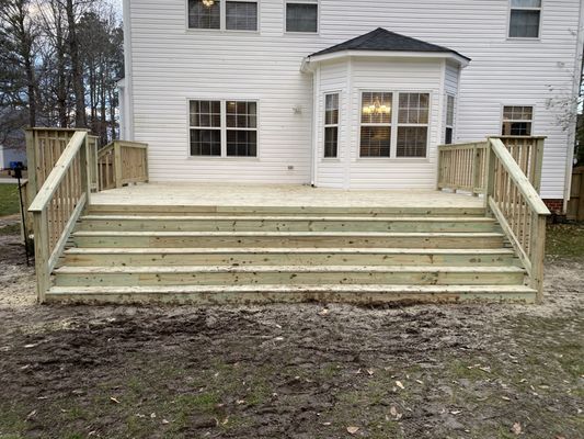 DUTCH DECK AND FENCE - Updated January 2026 - 23 Photos - Norfolk ...