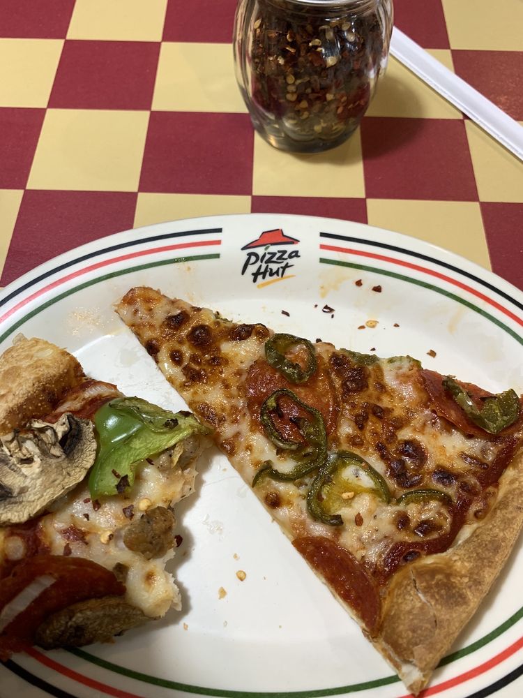 PIZZA HUT - Updated October 2025 - 21 Reviews - 12102 S Memorial Dr ...