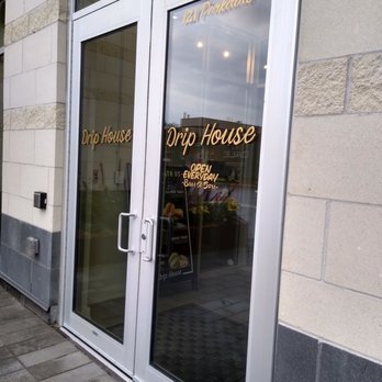 DRIP HOUSE - Updated December 2025 - 36 Photos - 121 Parkdale Avenue ...