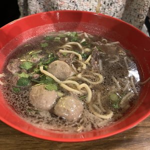 SOI 2 THAI STREET FOOD - 120 Photos & 141 Reviews - 1825 2nd Ave, Rock ...