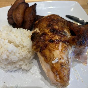 ALPACA PERUVIAN CHARCOAL CHICKEN - Updated January 2025 - 14 Photos ...